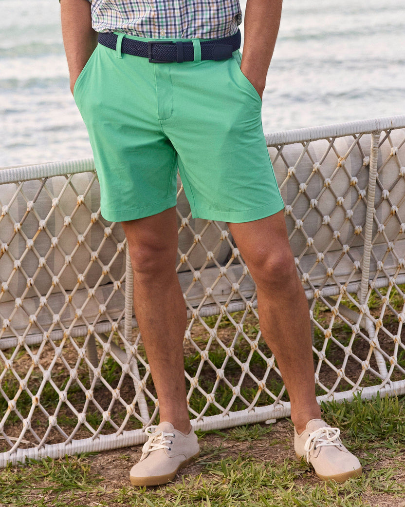 Men's brrr°®-die 8 Inch Performance Golf Short - Green | Southern Tide