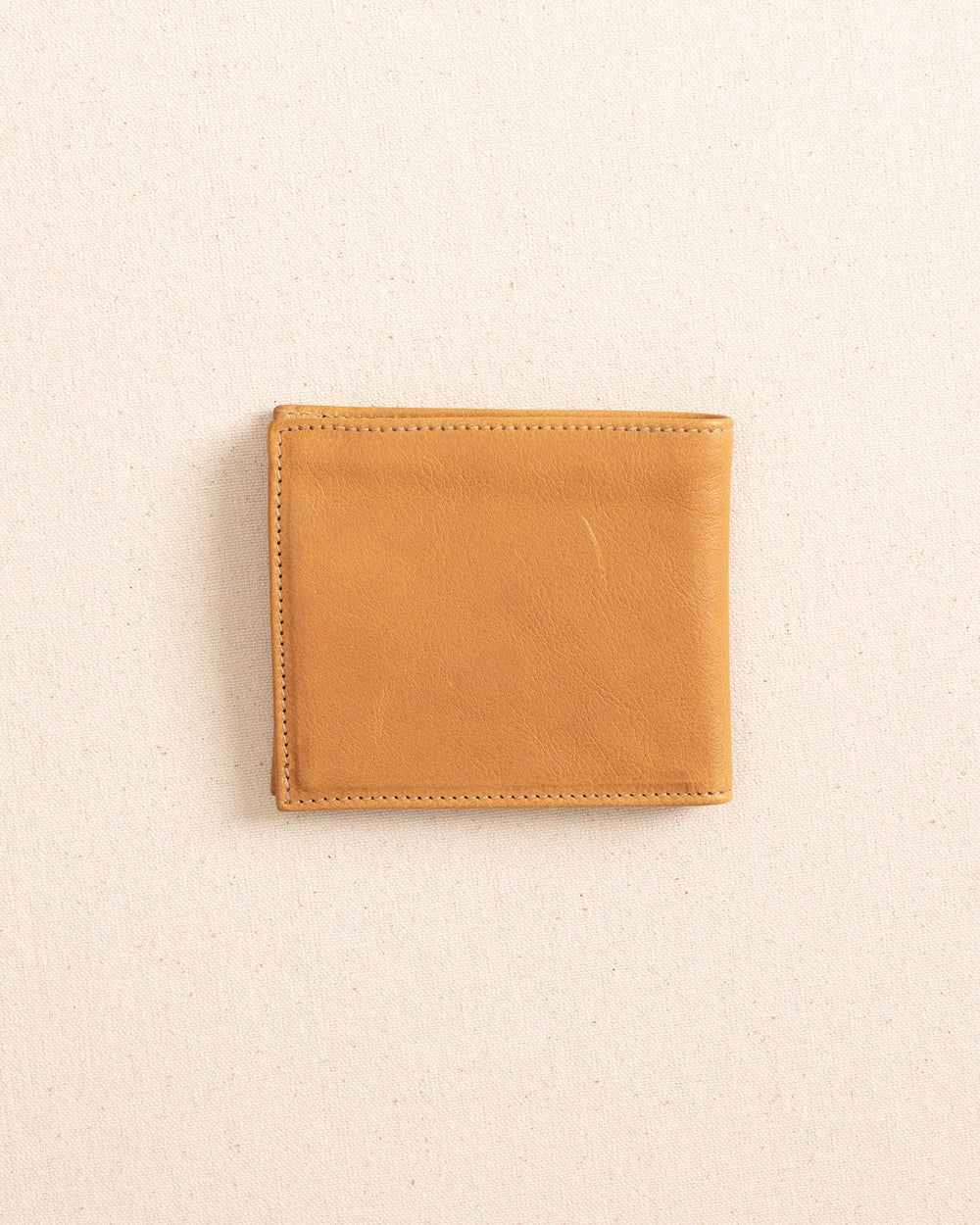 Il Bisonte Classic Bifold Wallet | Southern Tide
